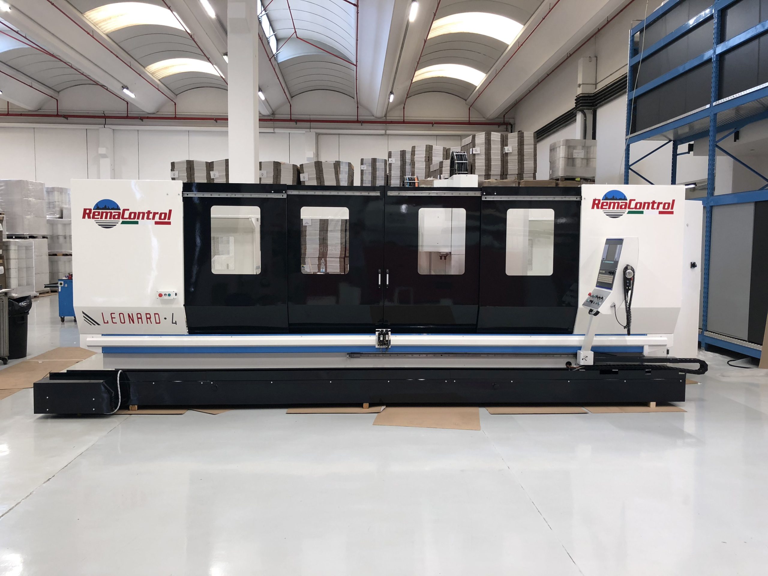 Vertical machining center REMA CONTROL LEONARD 4 | GMV Macchine Utensili