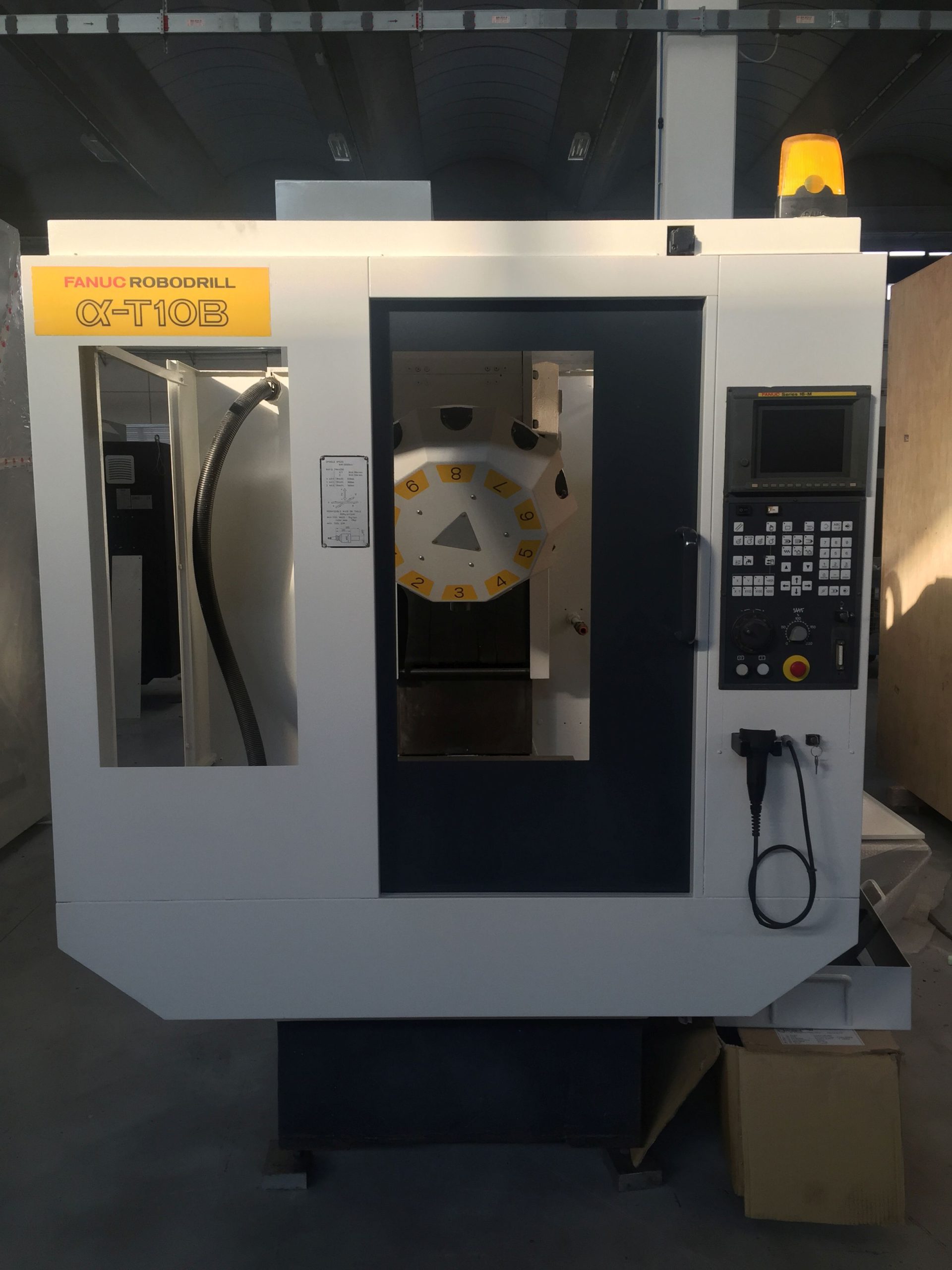 Vertical machining center STAMA FANUC ROBODRILL T10B | GMV Macchine ...